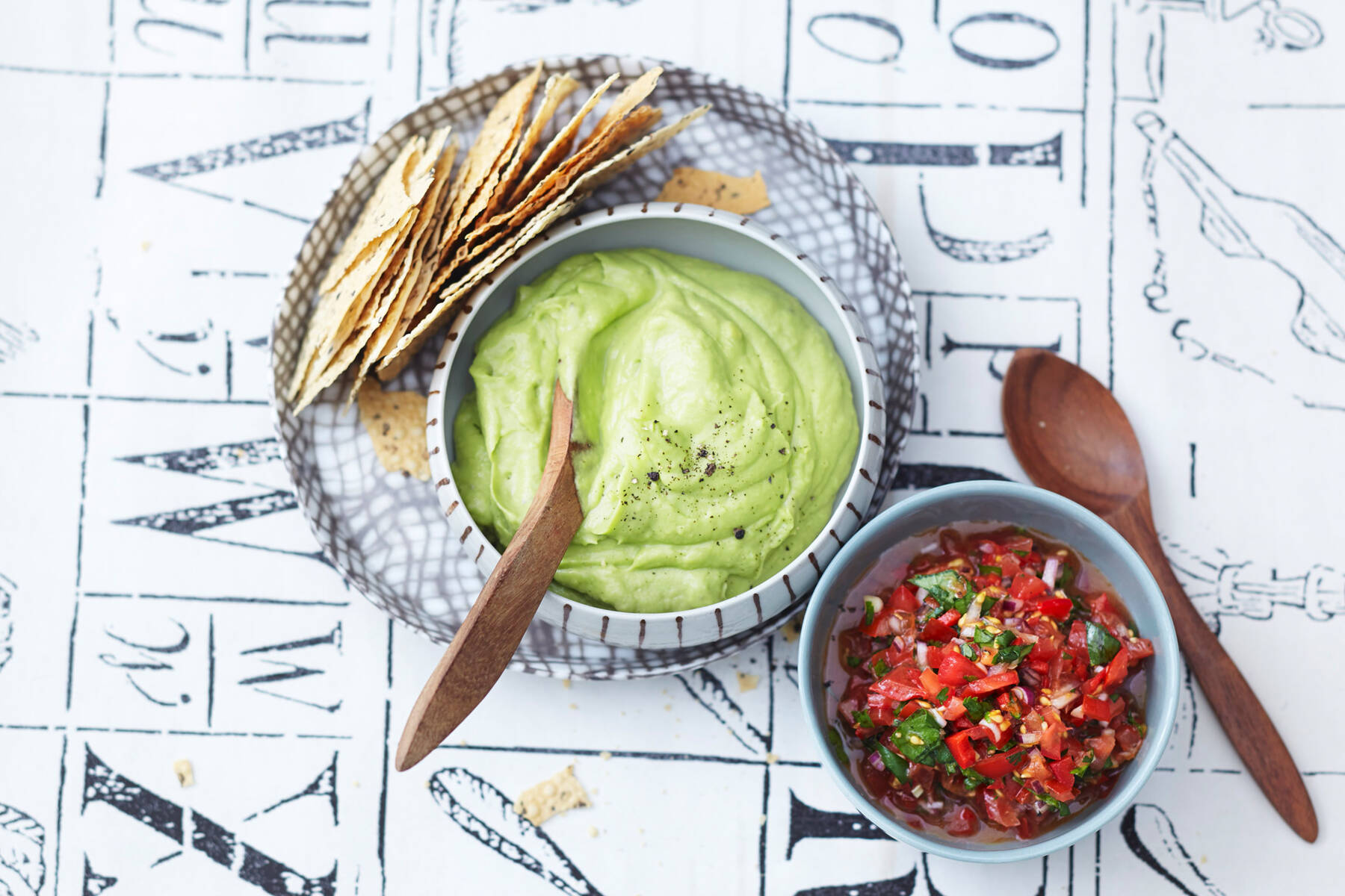 Papadams mit Guacamole und Tomatensalsa Rezept | Küchengötter