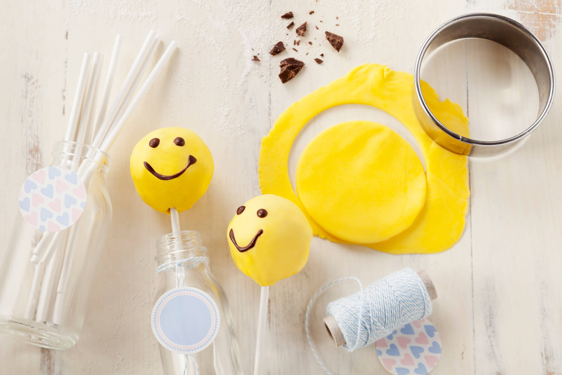 Smiley Cake Pops Rezept | Küchengötter
