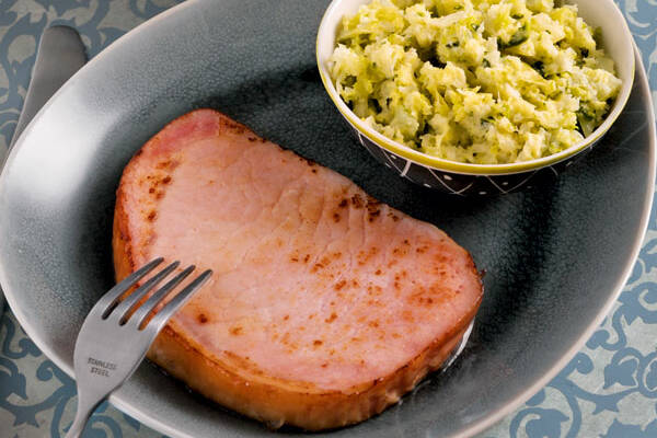 Kasseler Rippchen mit Rahmwirsing Rezept | Küchengötter