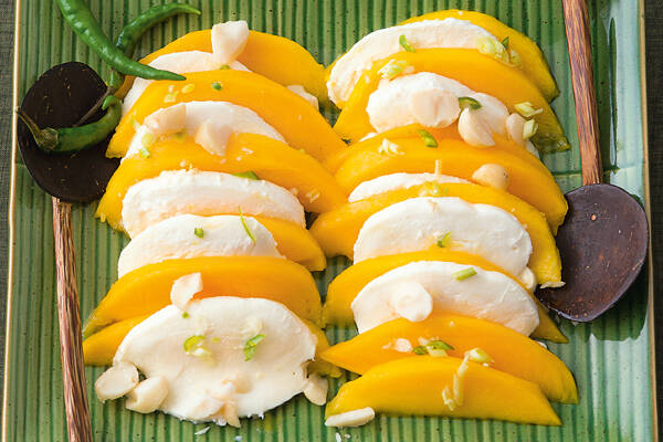 Mango-Mozzarella-Platte Rezept | Küchengötter