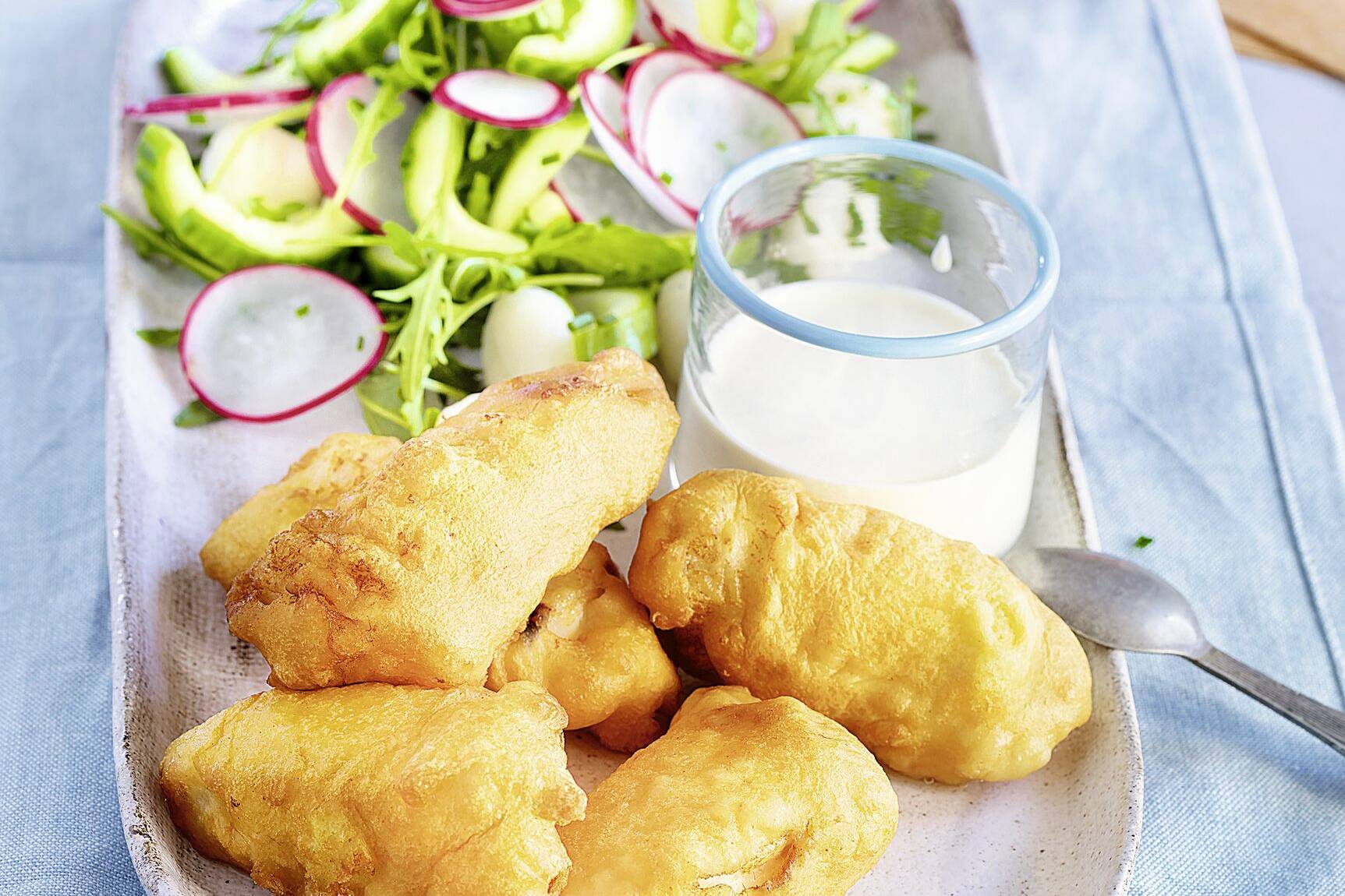 Backfisch mit Gnocchi-Salat Rezept | Küchengötter