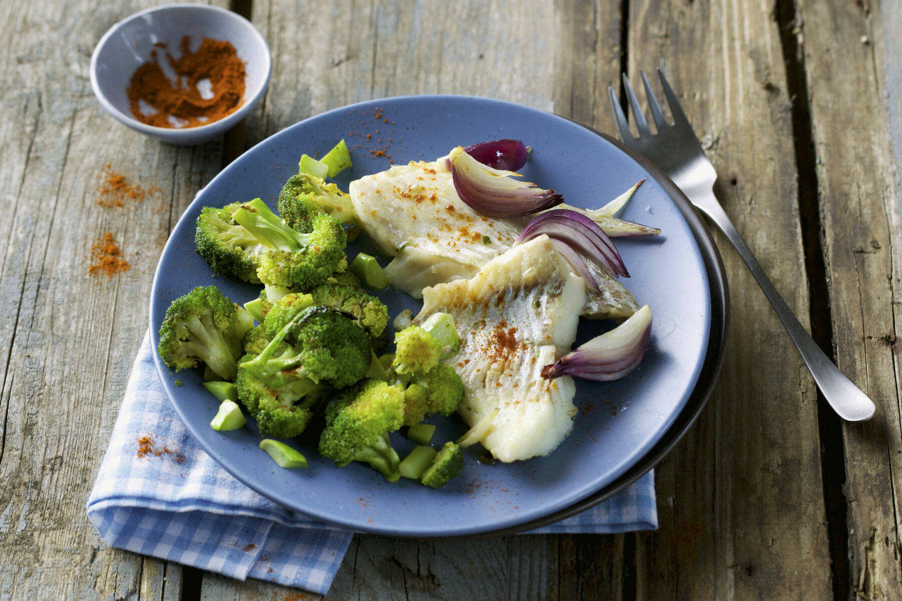 Rotbarsch mit Pfannenbrokkoli Rezept | Küchengötter