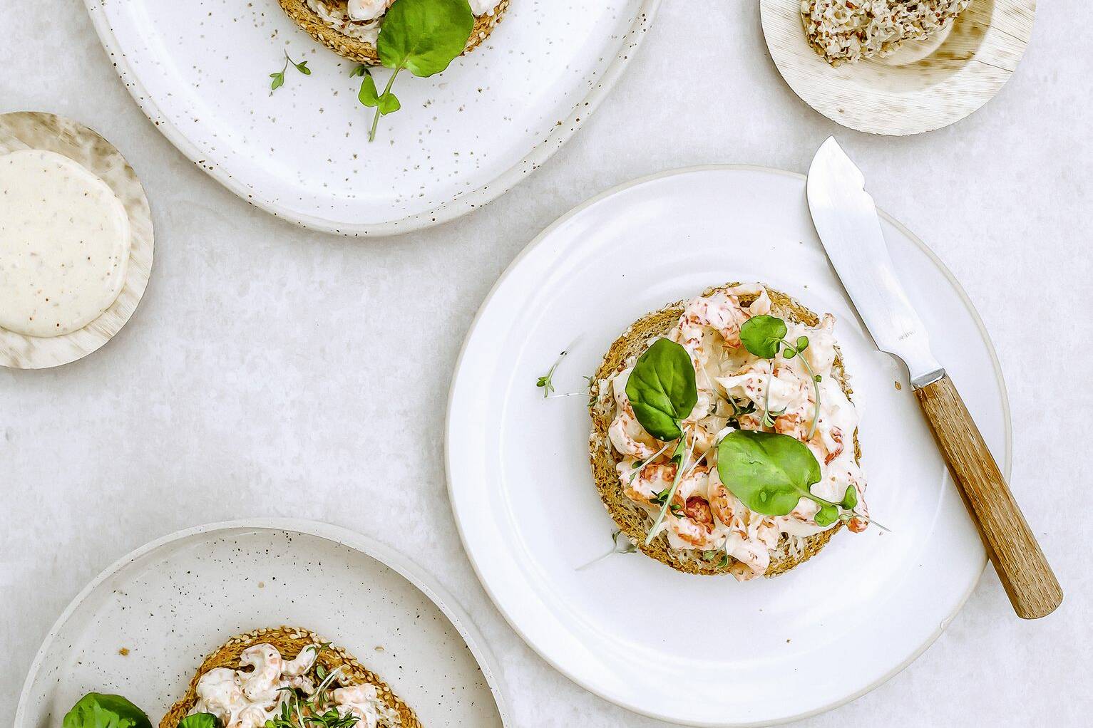 Krabben-Toasts mit Senf-Mayonnaise Rezept | Küchengötter