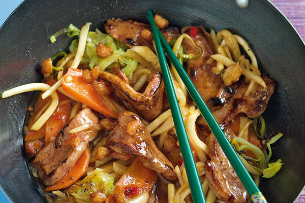 Wurzel-Wok mit Entenbrust Rezept | Küchengötter