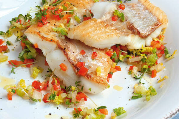 Rotbarsch mit Salat-Salsa Rezept | Küchengötter