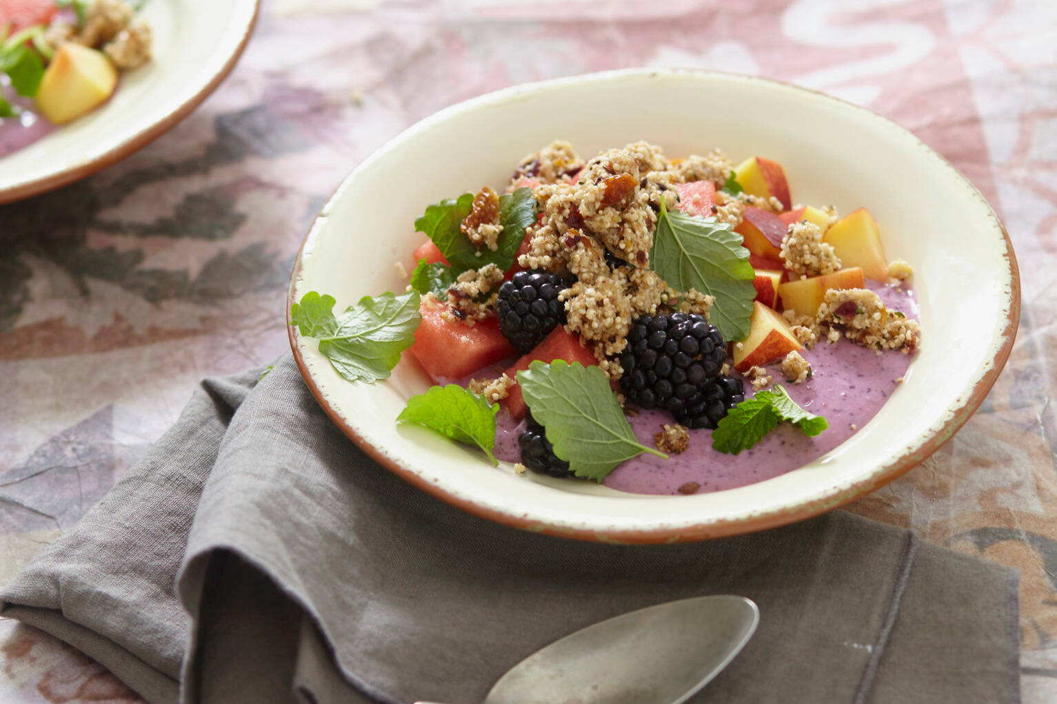 Frische Früchte mit Supercrunch Rezept | Küchengötter