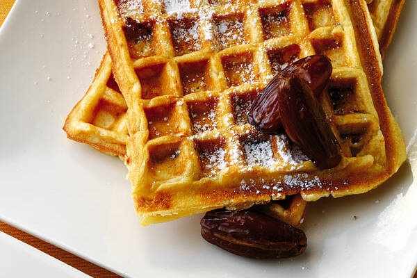 Leichte Dattel-Waffeln Rezept | Küchengötter