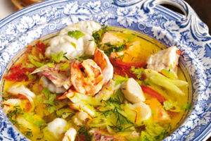 Safran-Fischsuppe mit Gemüse Rezept | Küchengötter
