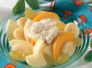 Obstsalat mit Honig Rezept | Küchengötter