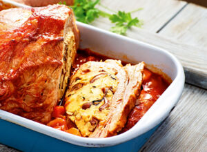 Klassisch gefüllte Kalbsbrust Rezept | Küchengötter