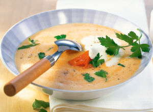 Rieslingsuppe mit Fischklößchen Rezept | Küchengötter