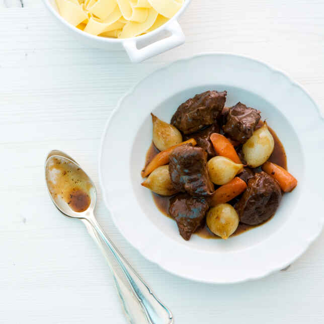 Wildragout in Rotwein Rezept | Küchengötter