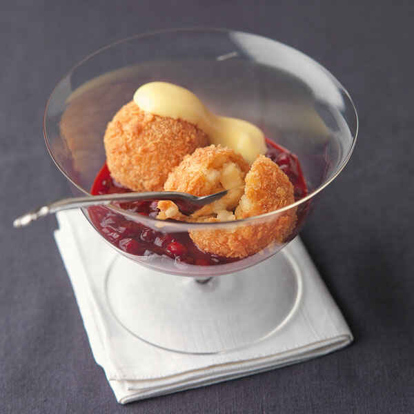 Strauben mit Preiselbeeren Rezept | Küchengötter