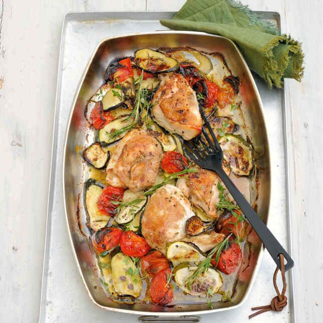 Gebackene Hühnerbrust mit Kräuterkartoffeln Rezept | Küchengötter