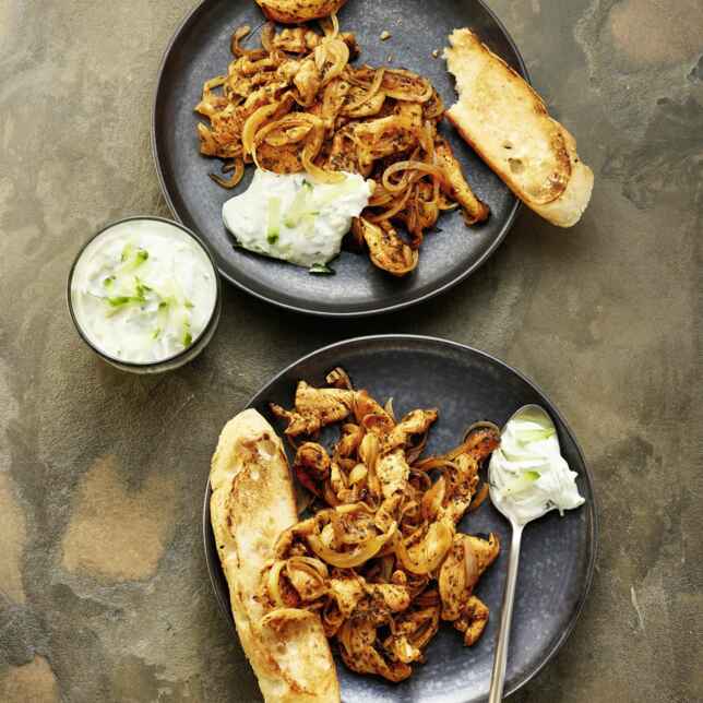 Puten-Gyros mit Tsatsiki Rezept | Küchengötter