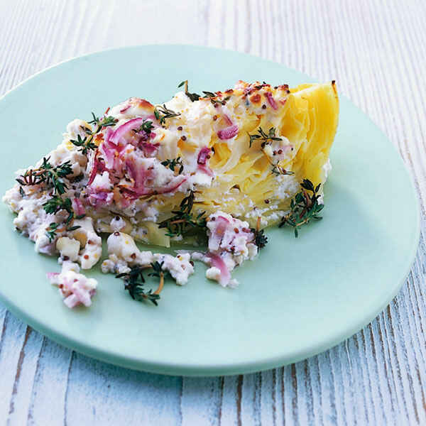 Polentaknödel auf Sahne-Spitzkohl Rezept | Küchengötter