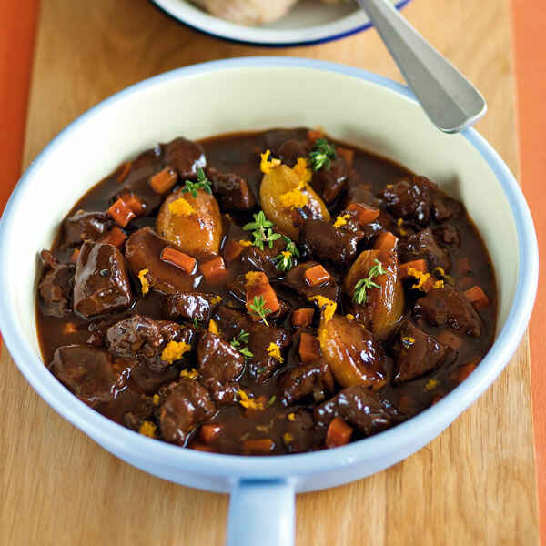 Rehragout mit Rotwein Rezept | Küchengötter