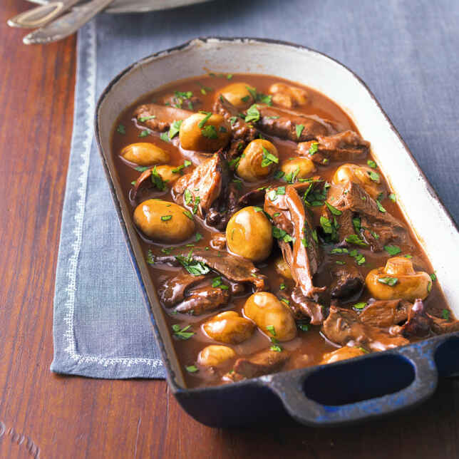 Hasenpfeffer mit Spätzle Rezept | Küchengötter