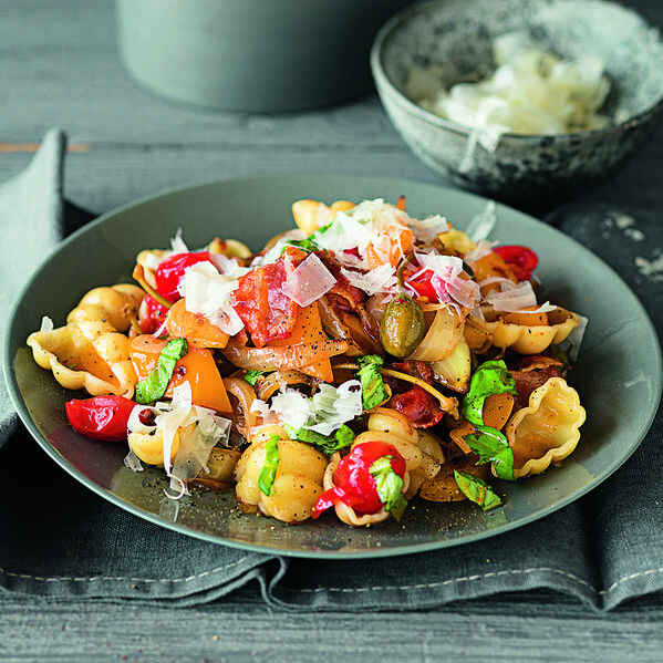 20 Minuten Pasta al pollo Rezept | Küchengötter