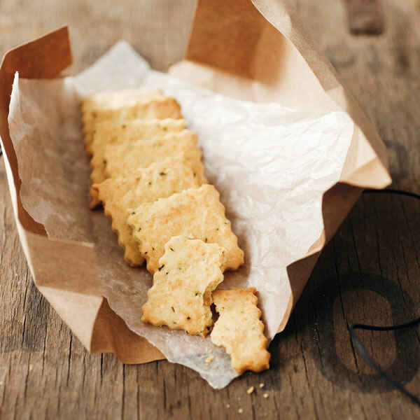 Saaten-Kerne-Cracker mit Lachs Rezept | Küchengötter