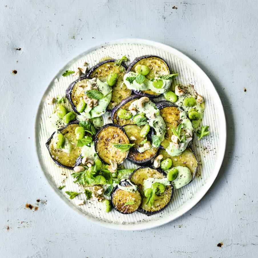 Gebratene Auberginen mit Bohnen Rezept | Küchengötter