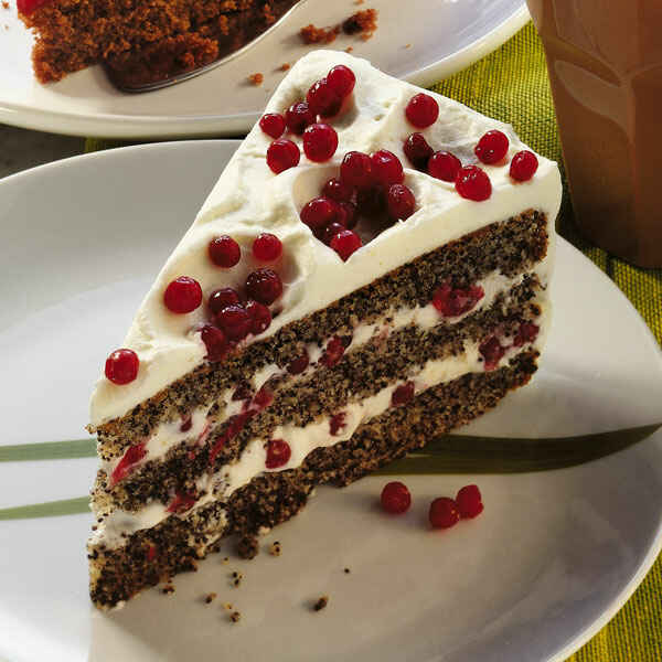 Mohntorte mit Preiselbeeren Rezept | Küchengötter
