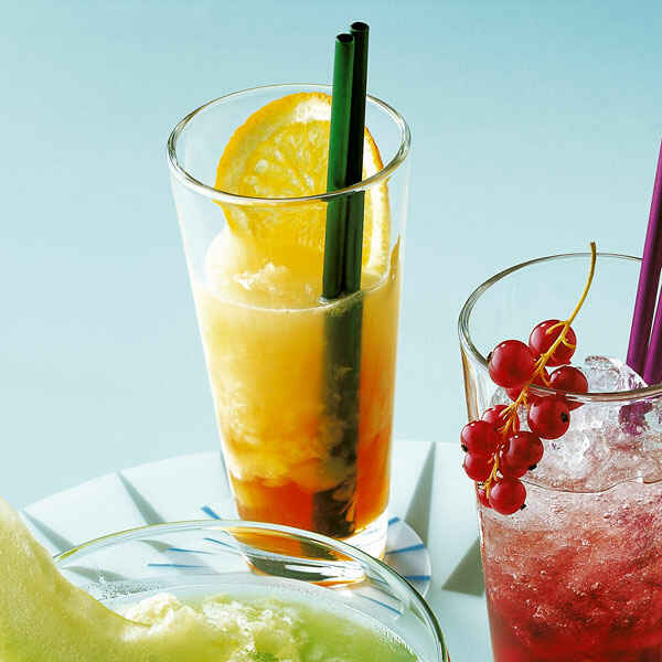 Capri-Eis Cocktail mit Aperol Rezept | Küchengötter