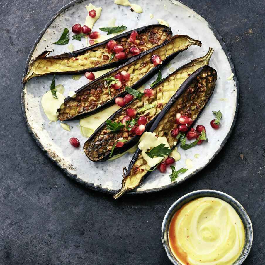 Auberginen mit Safranjoghurt Rezept | Küchengötter