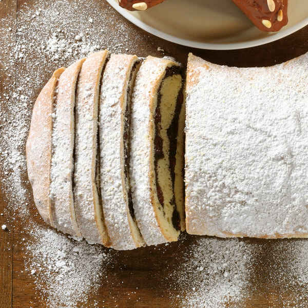 Mohnstollen Rezept | Küchengötter