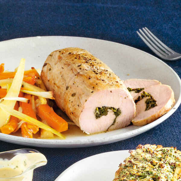 Gefüllte Lende im Gemüsebett Rezept | Küchengötter