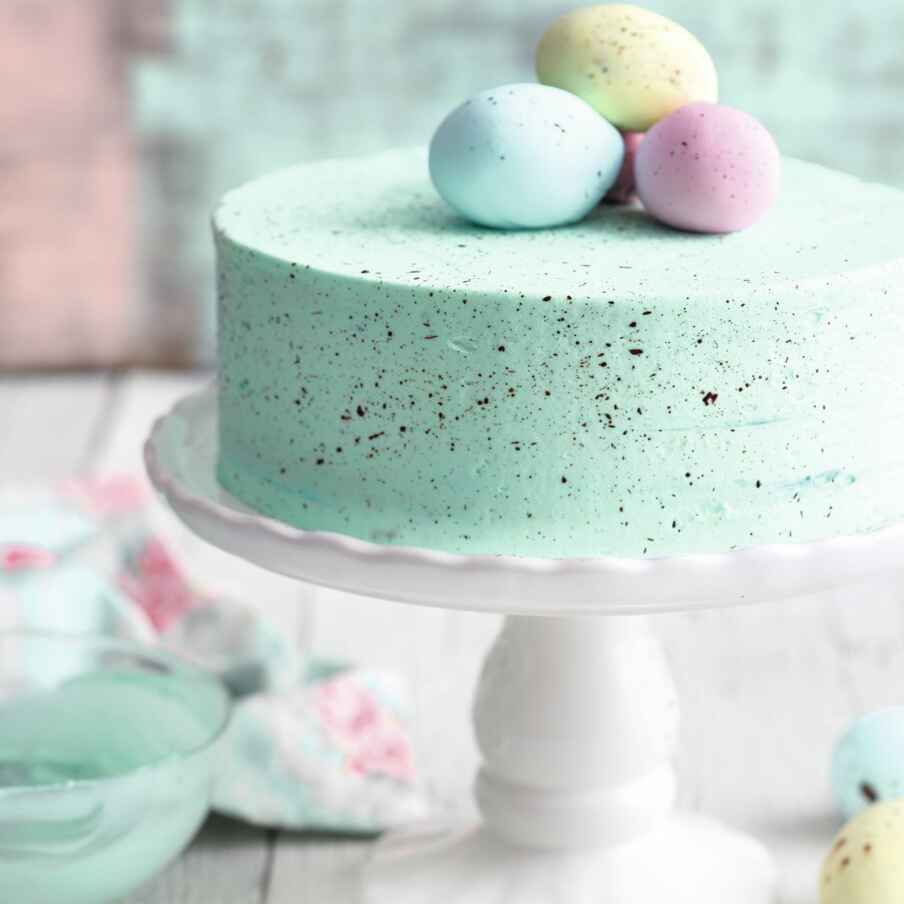 Marmorierte Oster-Torte mit Mango und Haselnüssen | Küchengötter