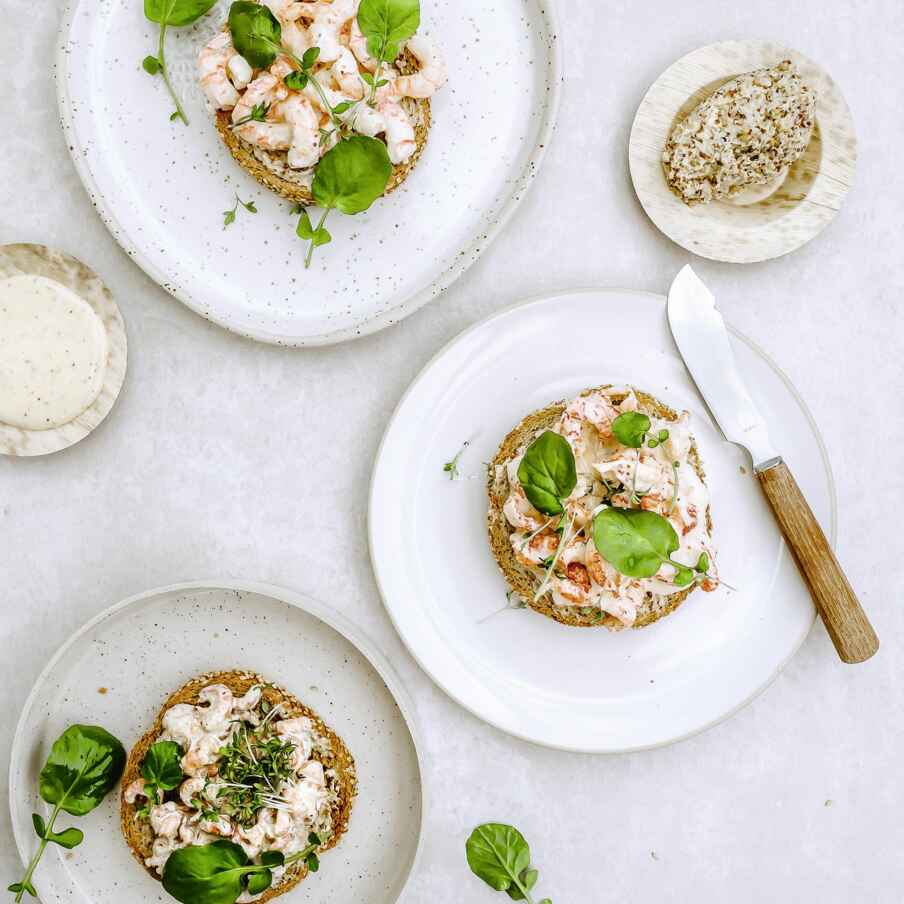 Krabben-Toasts mit Senf-Mayonnaise Rezept | Küchengötter