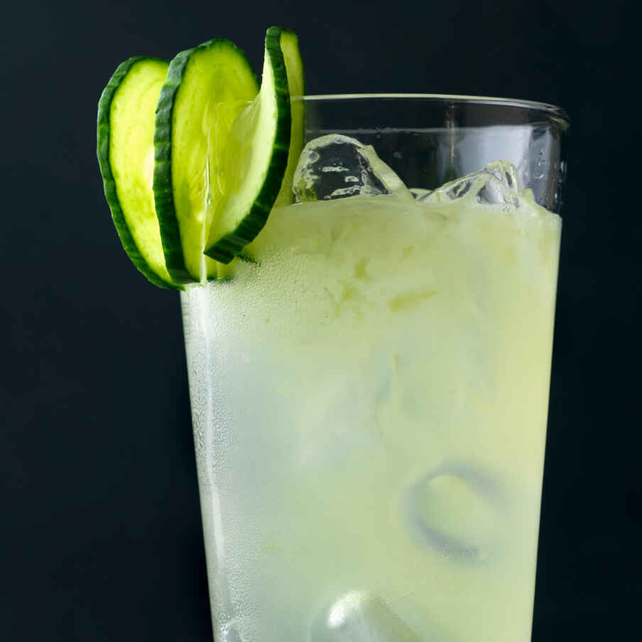 Elderflower & Cucumber Fizz Rezept | Küchengötter
